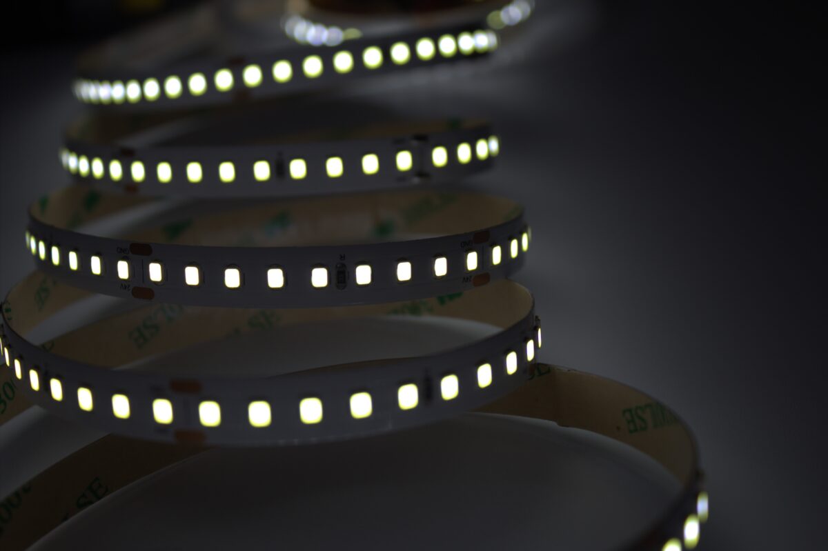 High Efficiency 144 LED SMD Strip - ledsdo.com SMD LED Strip